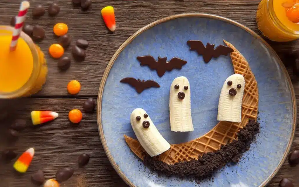 Banana Ghosts Snack – Easy & Healthy Halloween Treat for Kids